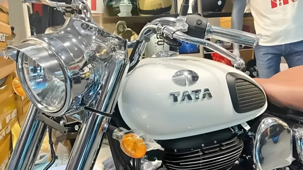 Tata New Bike 2025: 250cc Liquid-Cooled Engine, 155 km/h Speed & 90 km ...